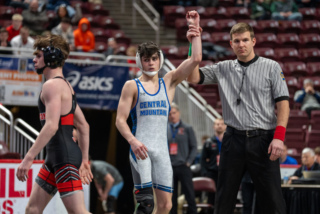 First period fall sends CM’s Perry into championship quarters in Class ...